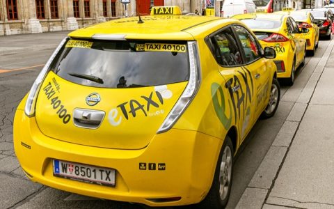Taxi, Cab & Rideshare Screen Advertising | True Impact Media